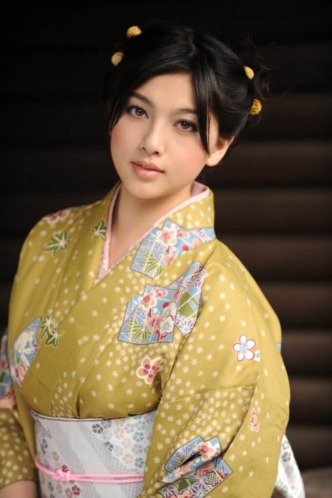 Saori Hara Biography - Saori Hara